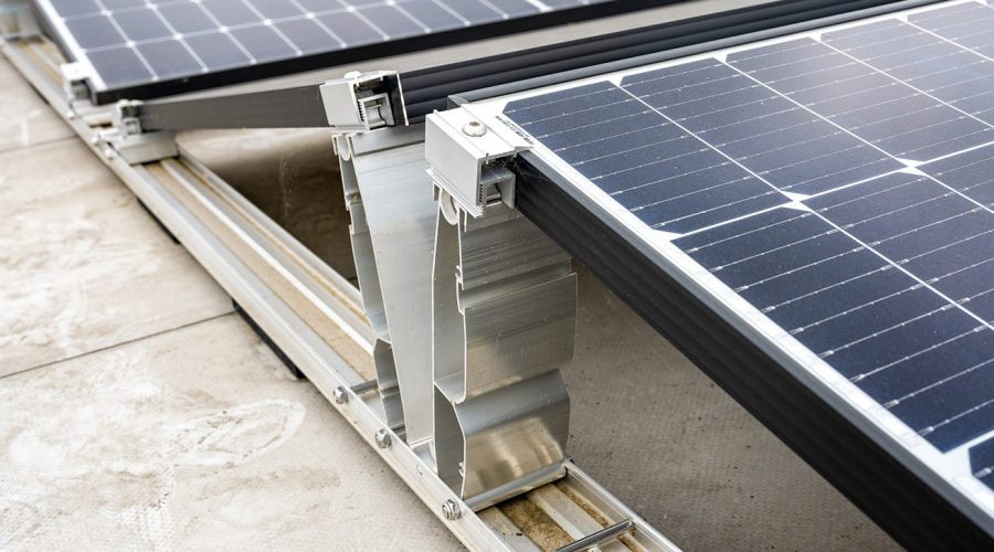 Mounting system for flat roofs | BluBase